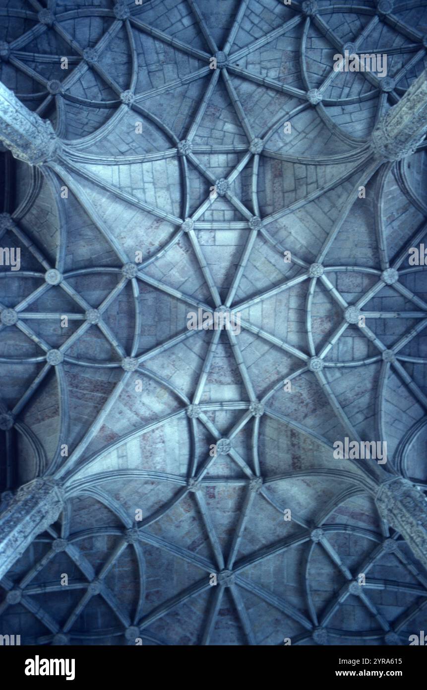 Magnificent manueline gothic architecture at the columns and ceiling of ...