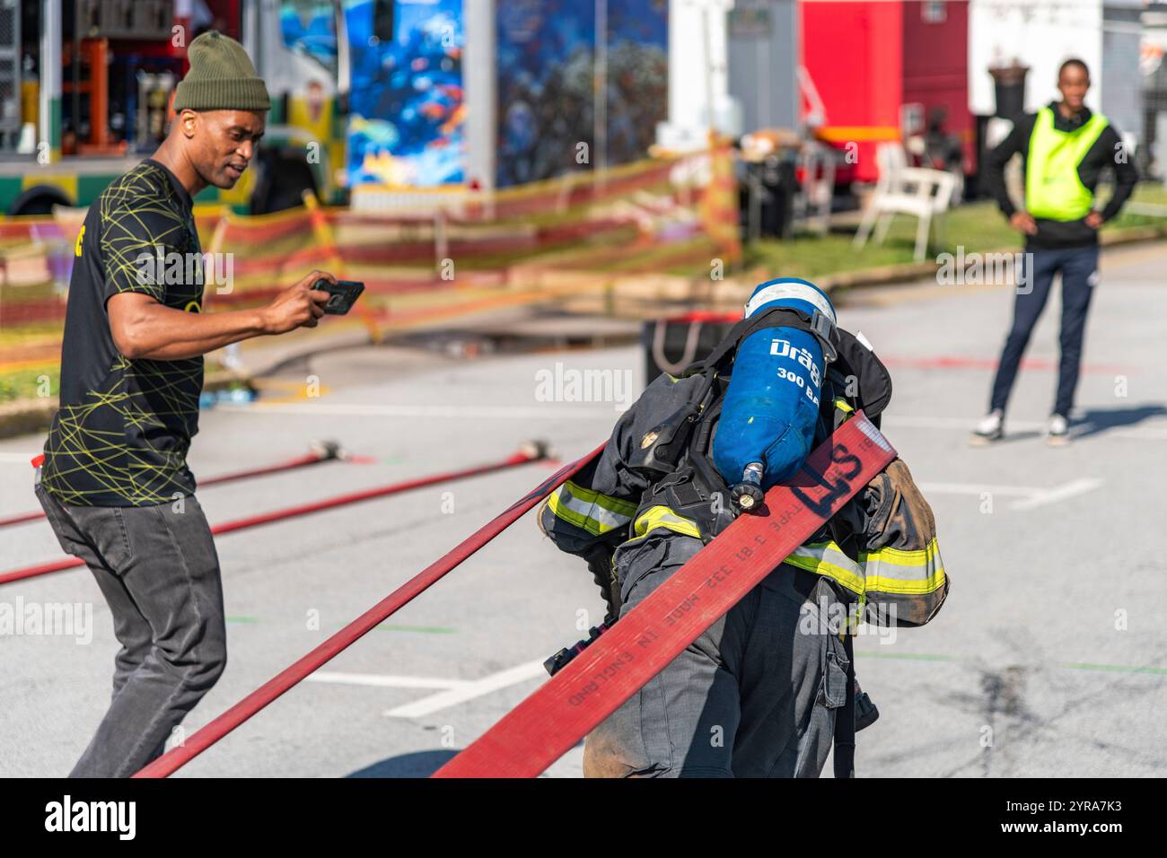 Competitors competing at South Africa's Toughest Firefighter Alive ...