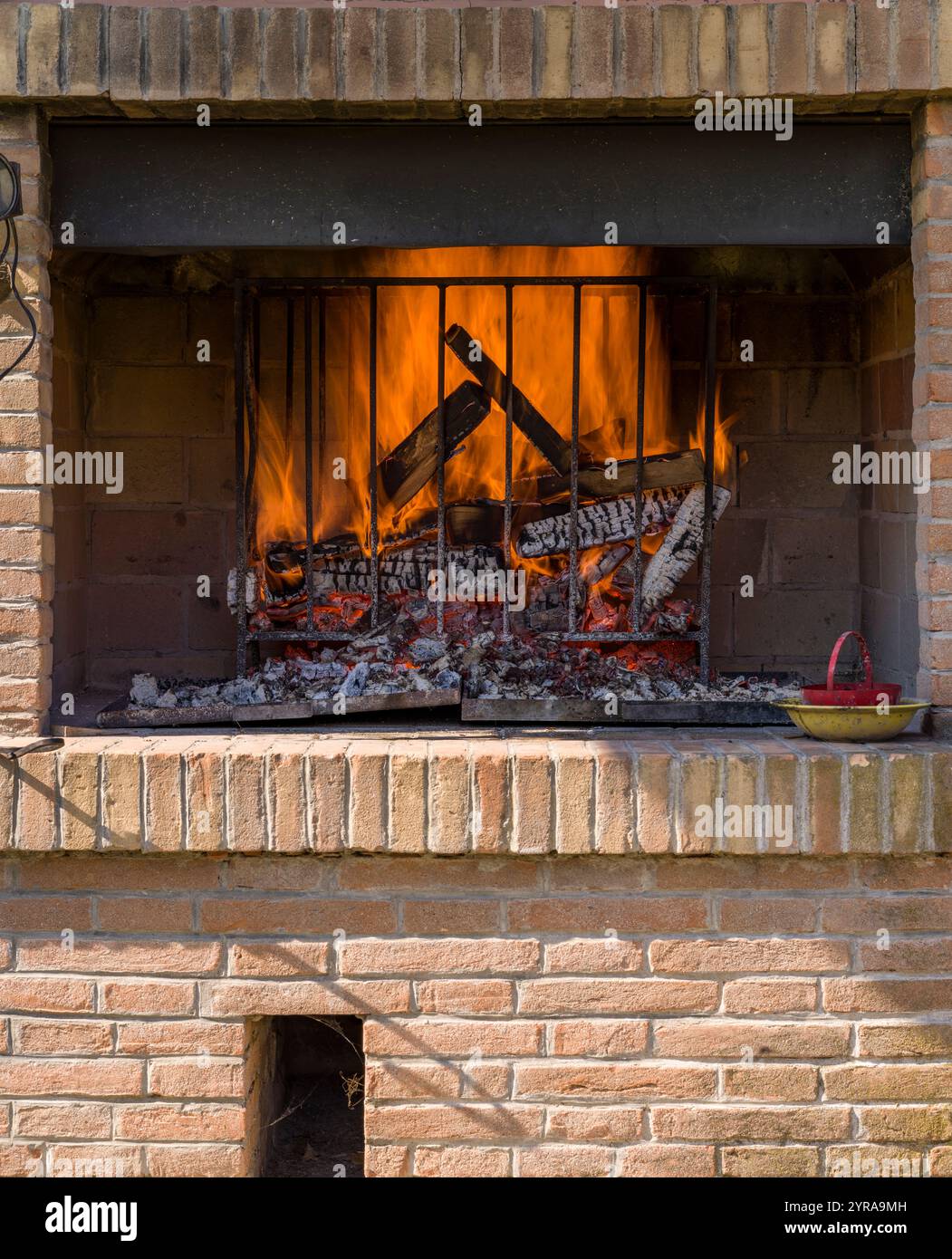 A lit fire hi-res stock photography and images - Alamy