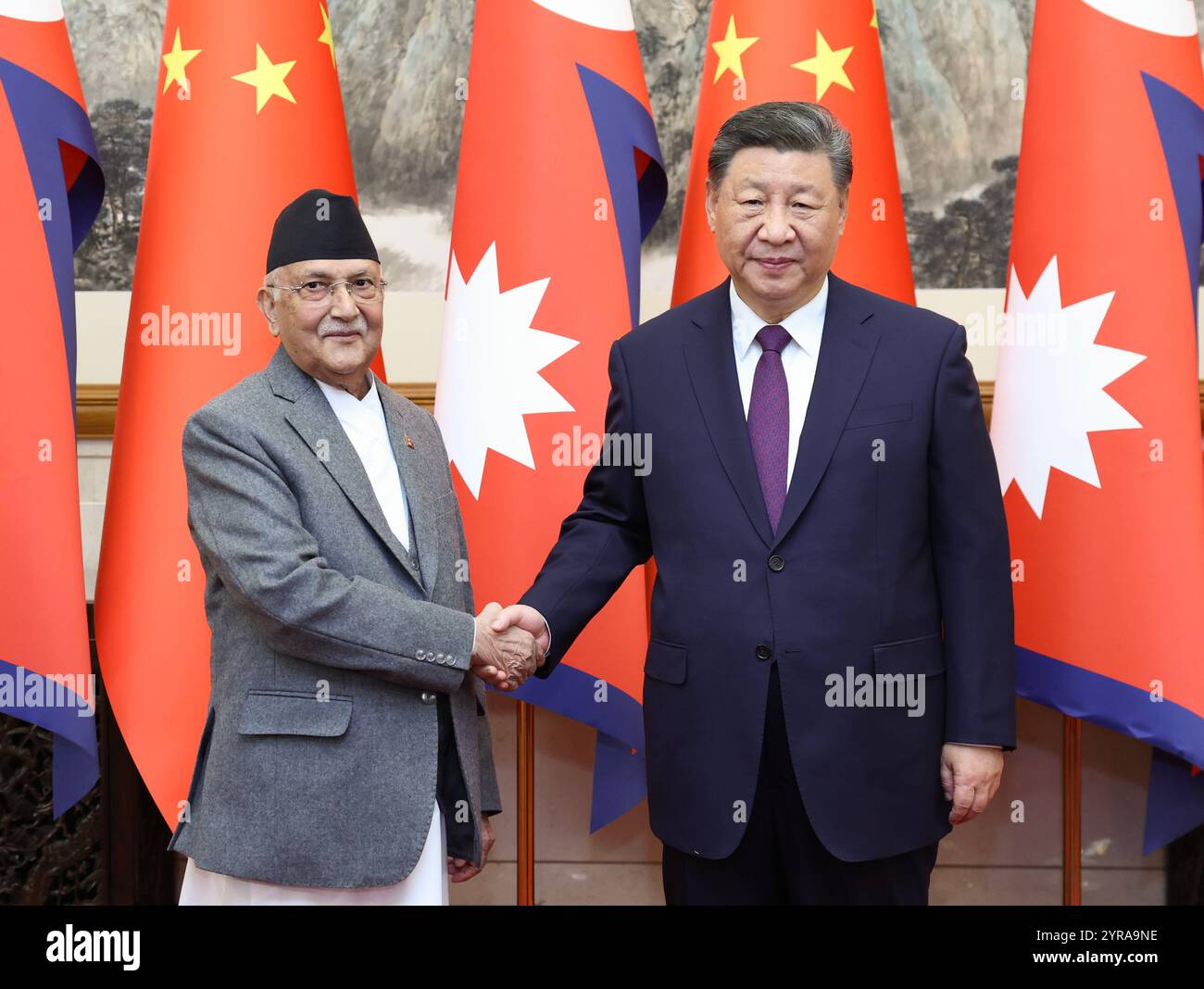 Kp sharma oli xi jinping hi-res stock photography and images - Alamy