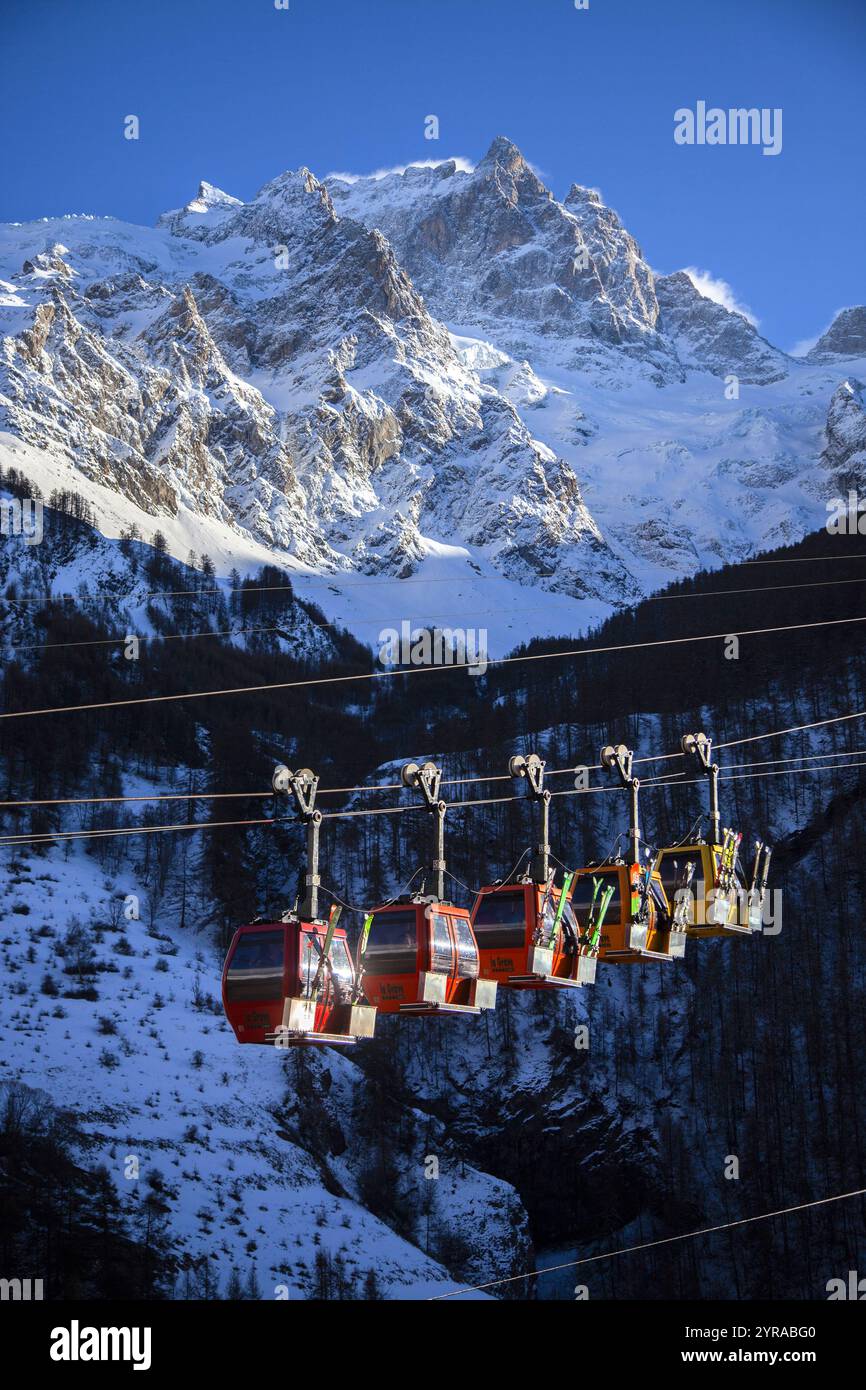 La Grave (south-eastern France): the Grave-La Meije cable car dominated ...
