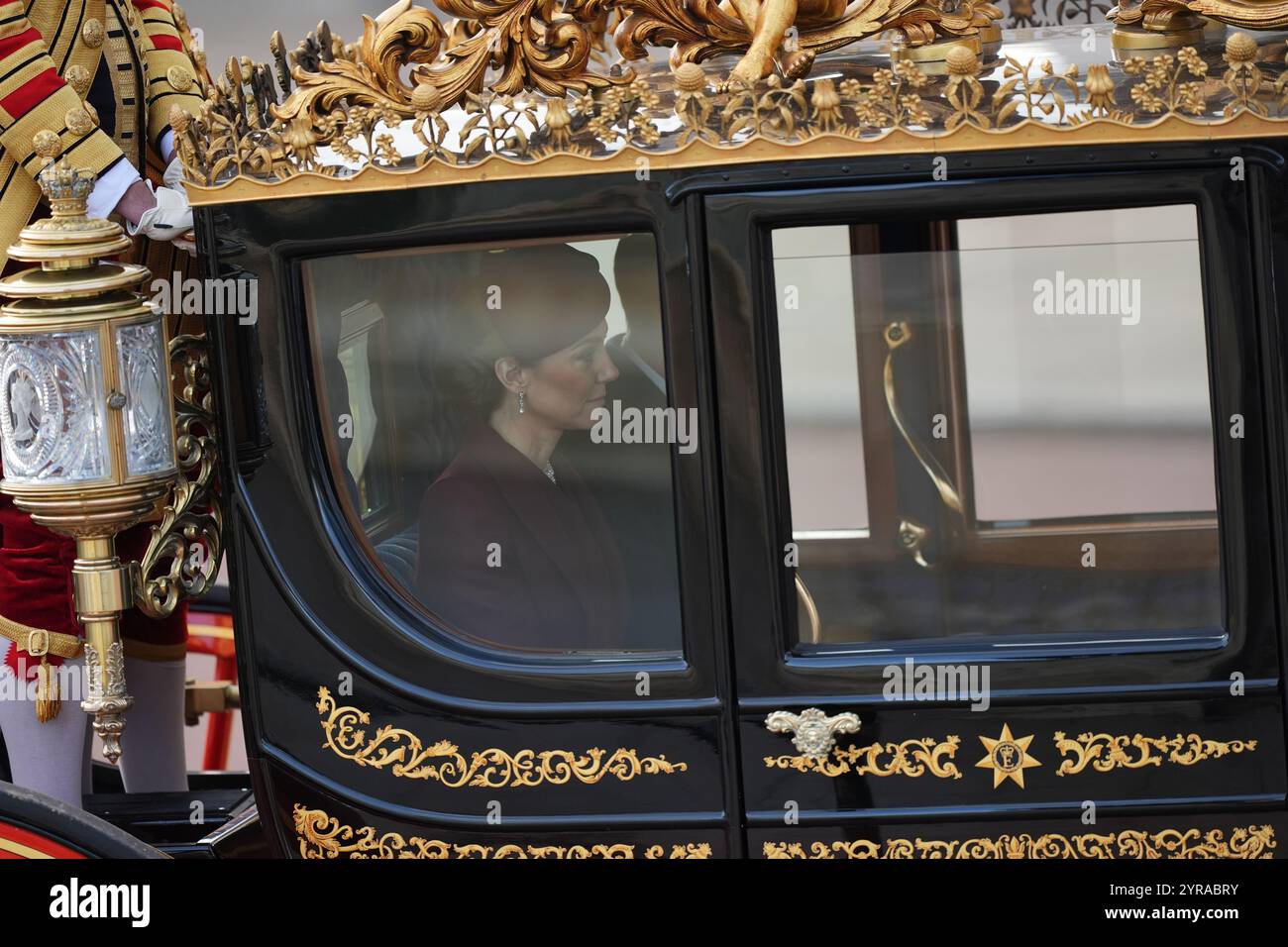 The Prince and Princess of Wales arrive at Buckingham Palace, London ...