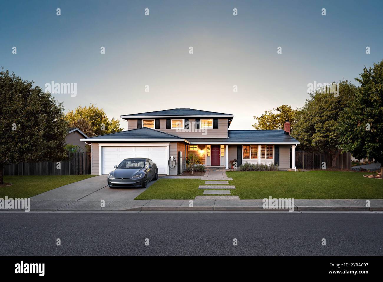 House equipped with Tesla solar roof tiles, an innovative concept ...