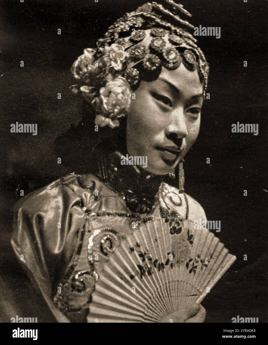 Chinese photo album hi-res stock photography and images - Alamy