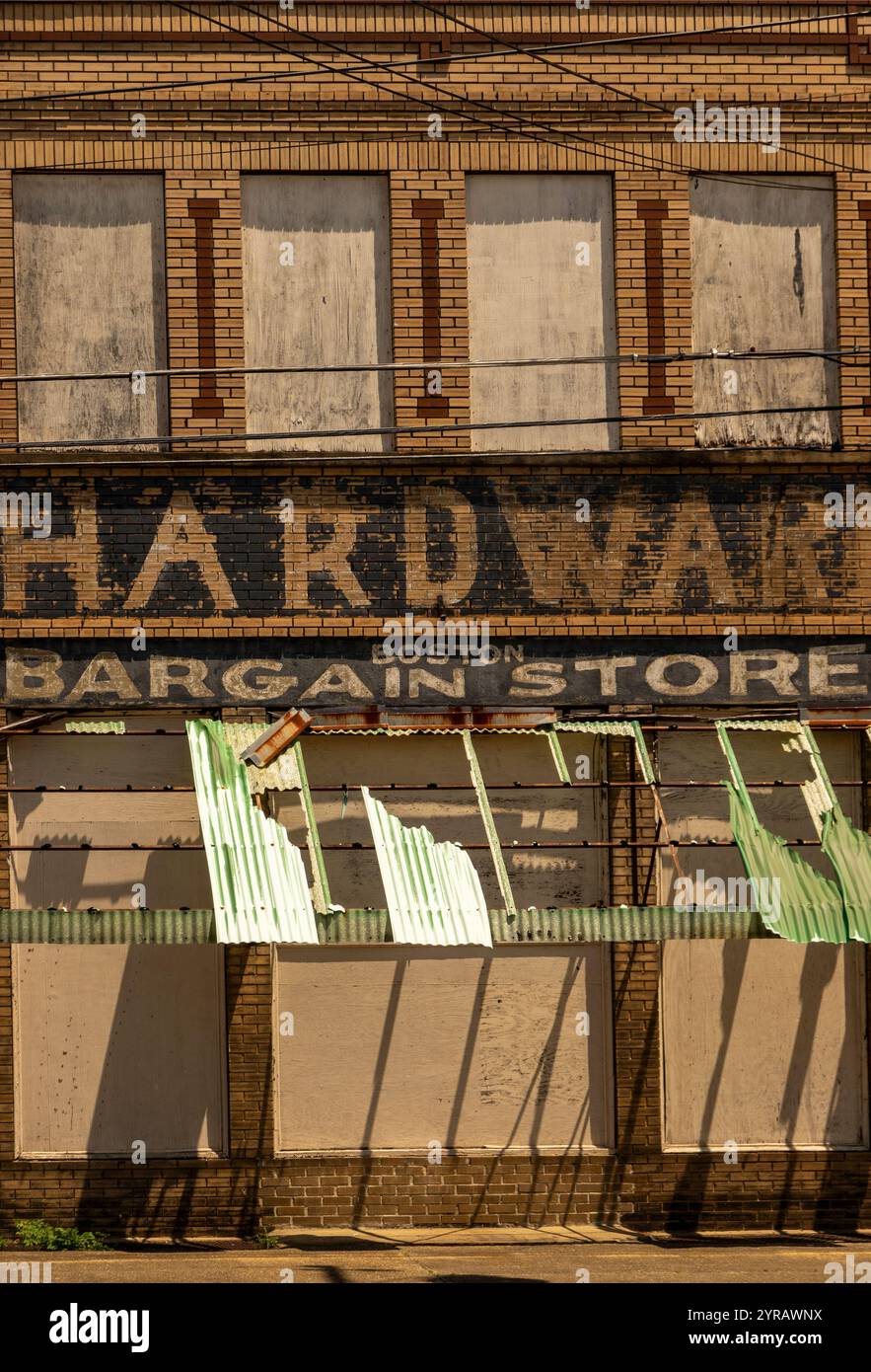 closed store fronts in downtown Selma Alabama Stock Photo - Alamy