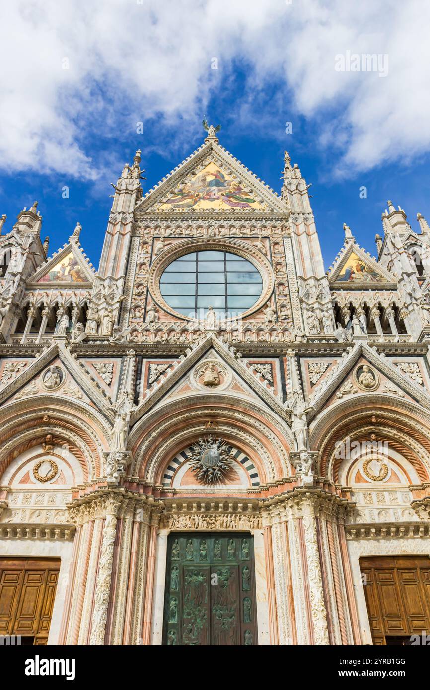 Front facade of the historic Duomo in Siena, Italy Stock Photo - Alamy