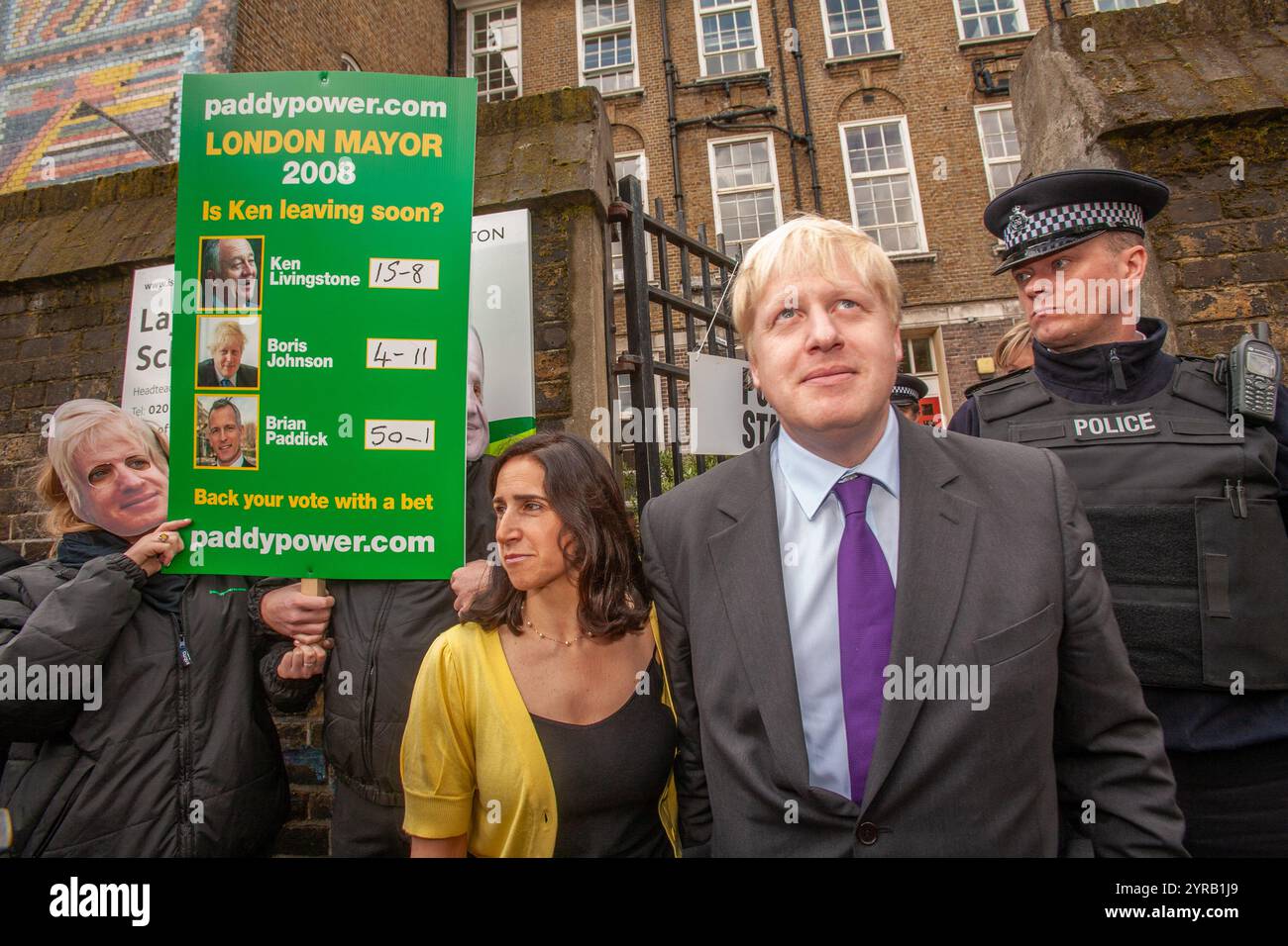 Boris Johnson with his then wife, Marina Wheeler campaign for Mayor of London Stock Photo - Alamy