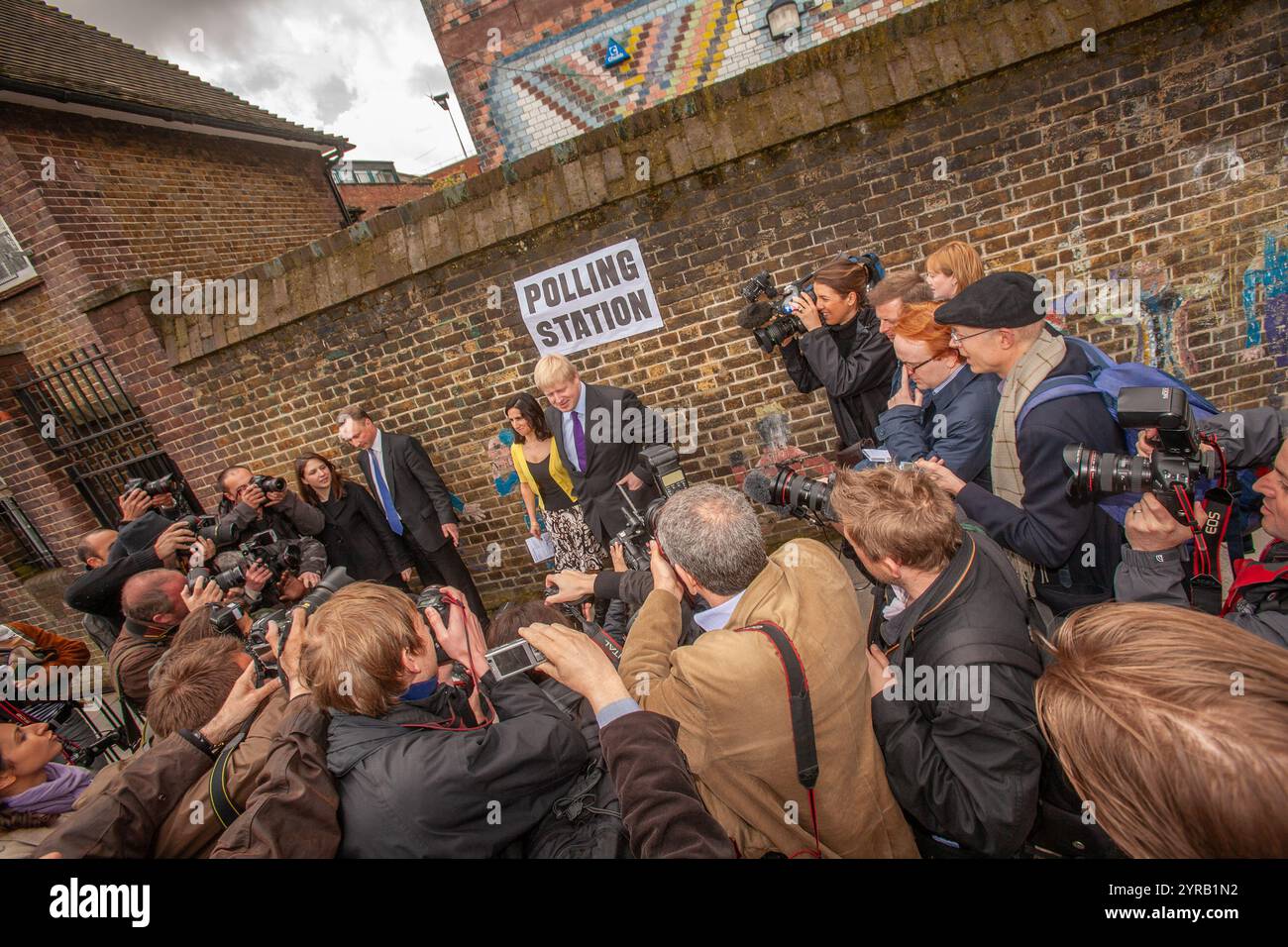 Boris Johnson with his then wife, Marina Wheeler campaign for Mayor of ...