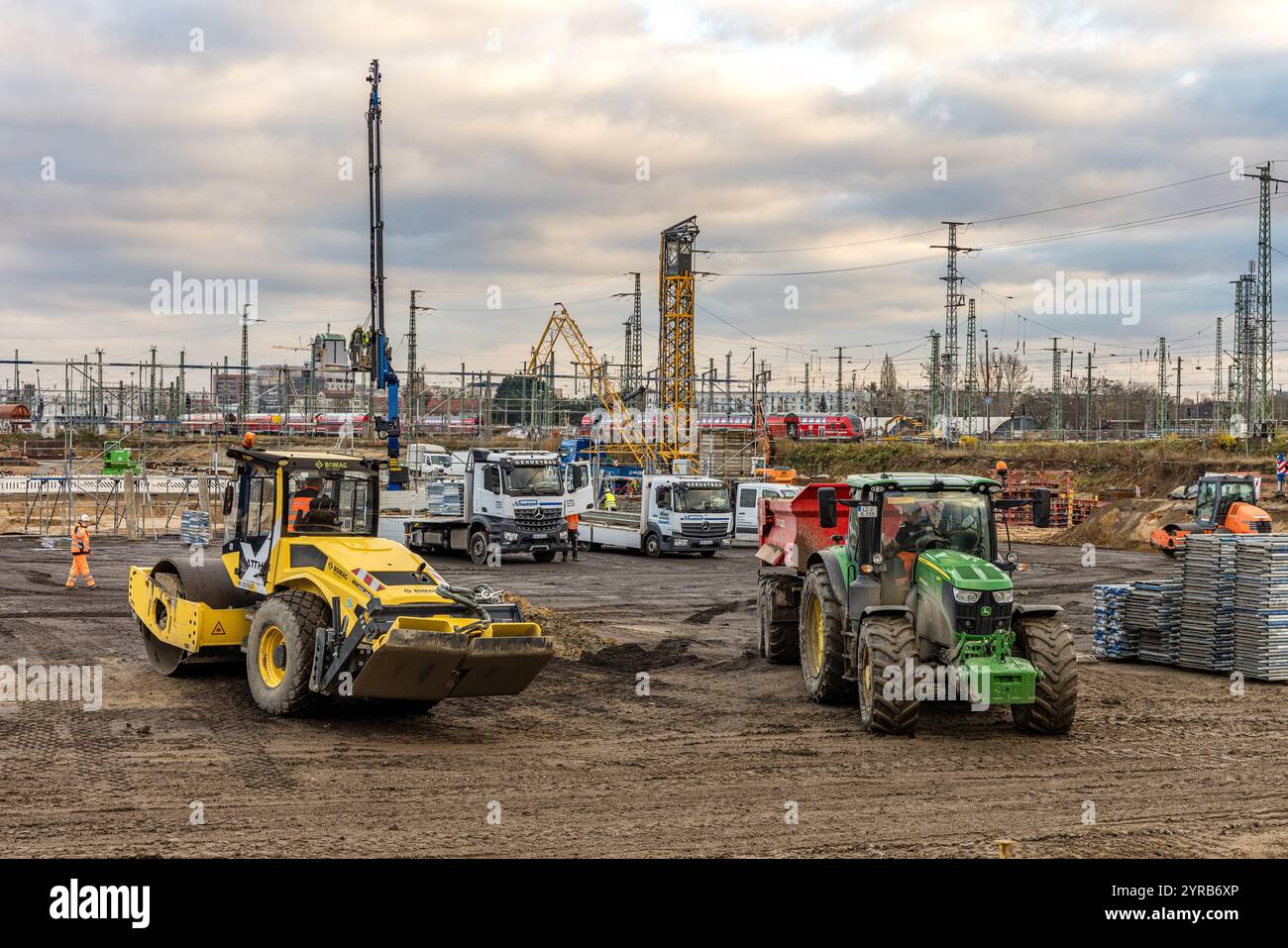 Cottbus, Germany. 03rd Dec, 2024. Preparations are underway on the ...