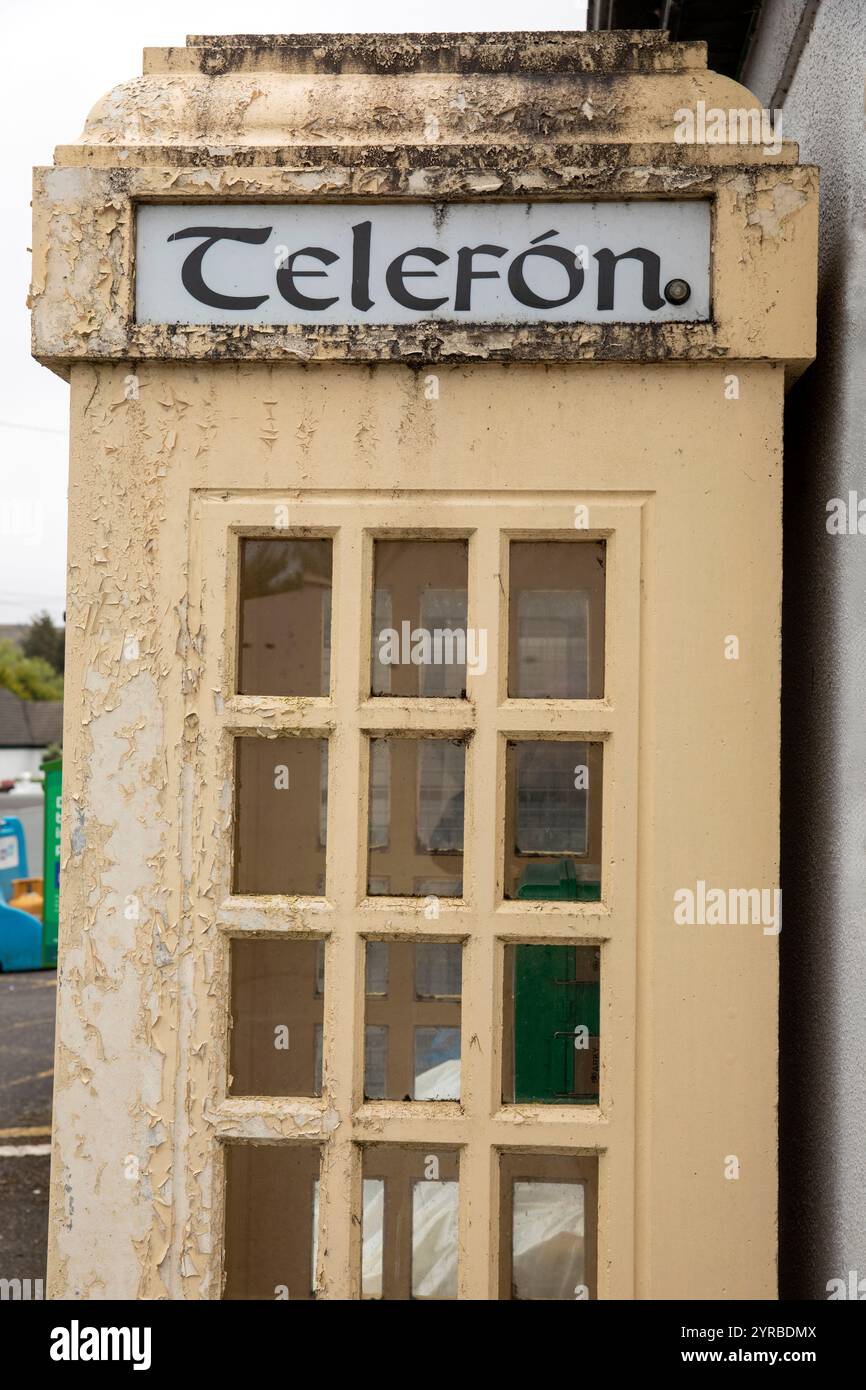 Ireland, County Mayo, Lahardane (Lahardaun), old concrete phone box ...