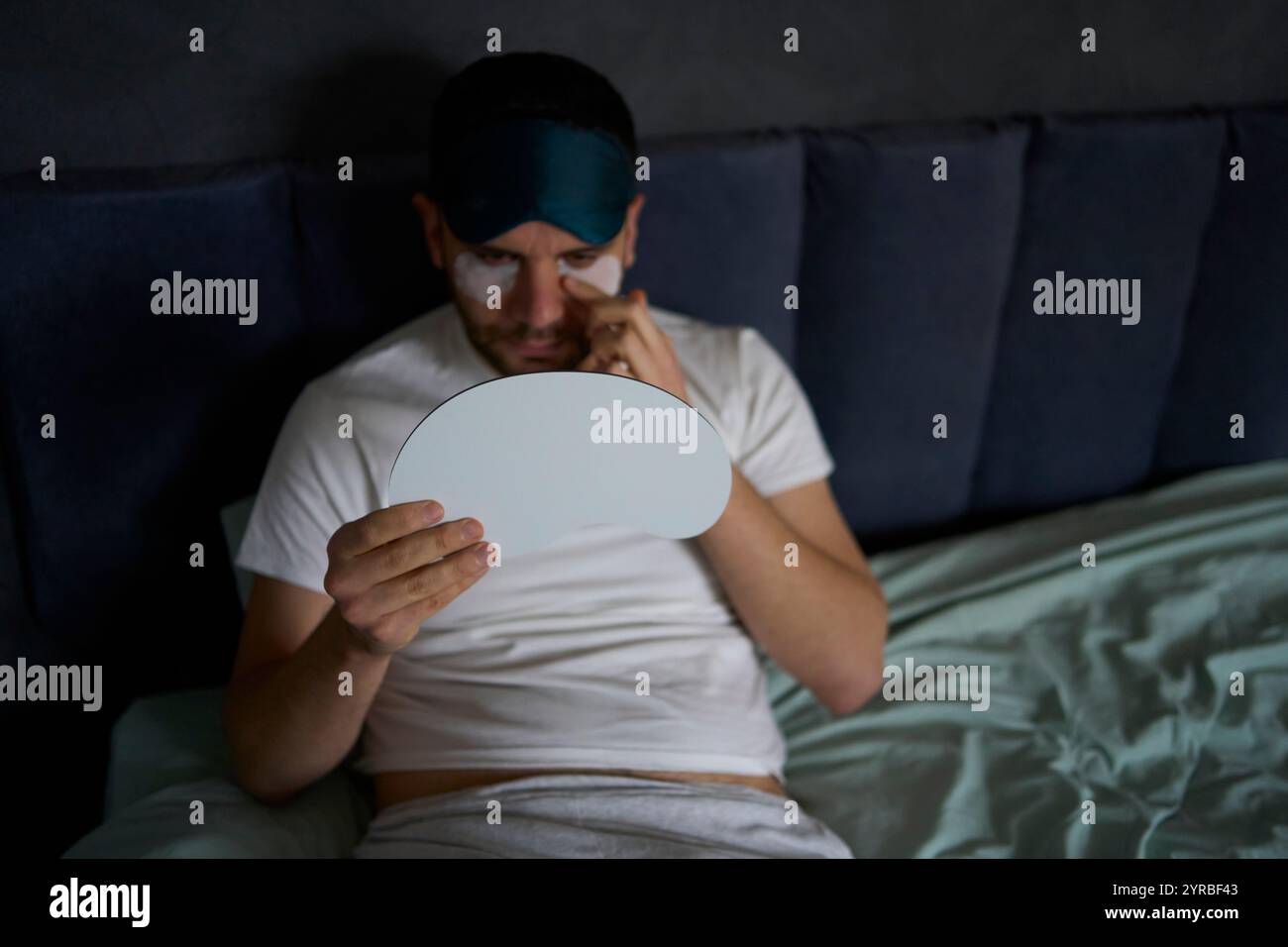 Guy under 30 hi-res stock photography and images - Alamy