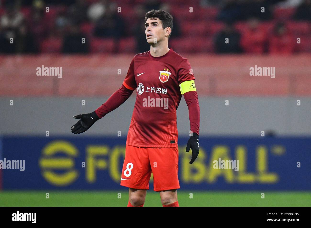 Shanghai, China. 3 December, 2024. Oscar #8 of Shanghai Port FC during ...