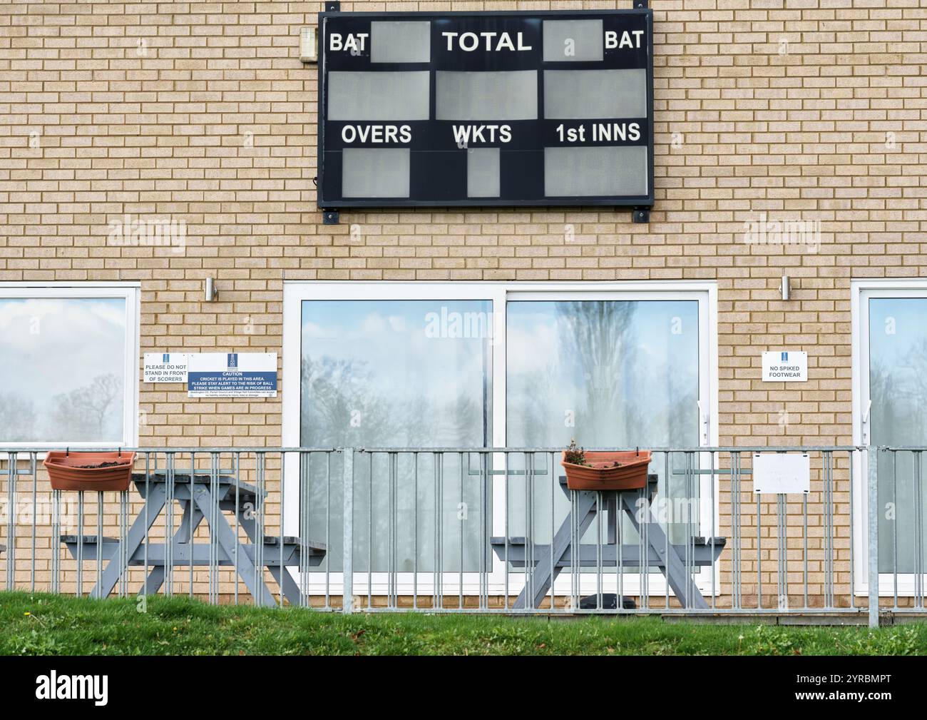 Cricket pavilion wall hi-res stock photography and images - Alamy