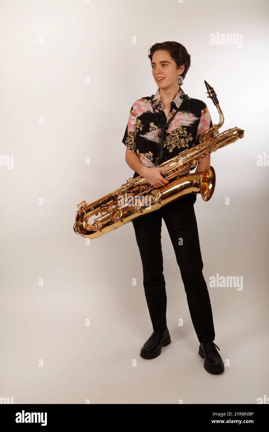 Saxophone position hi-res stock photography and images - Alamy