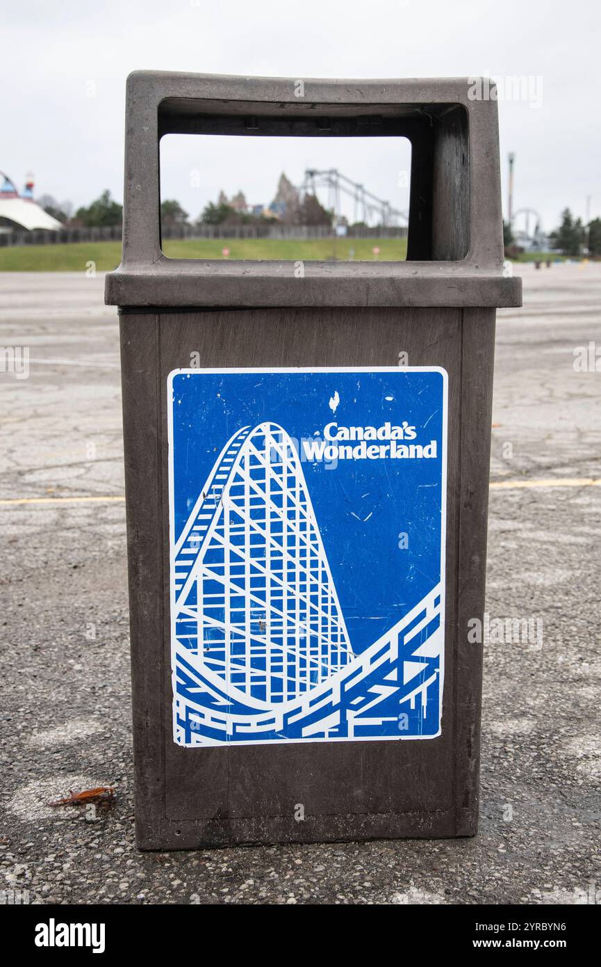 Garbage bin at Canada's Wonderland on Jane Street in Vaughan, Toronto ...