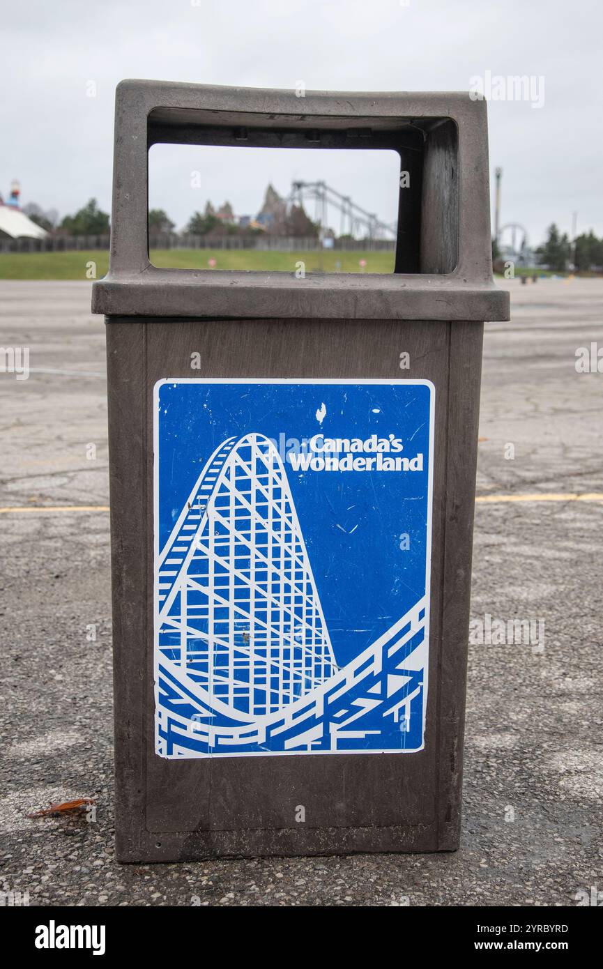 Garbage bin at Canada's Wonderland on Jane Street in Vaughan, Toronto ...