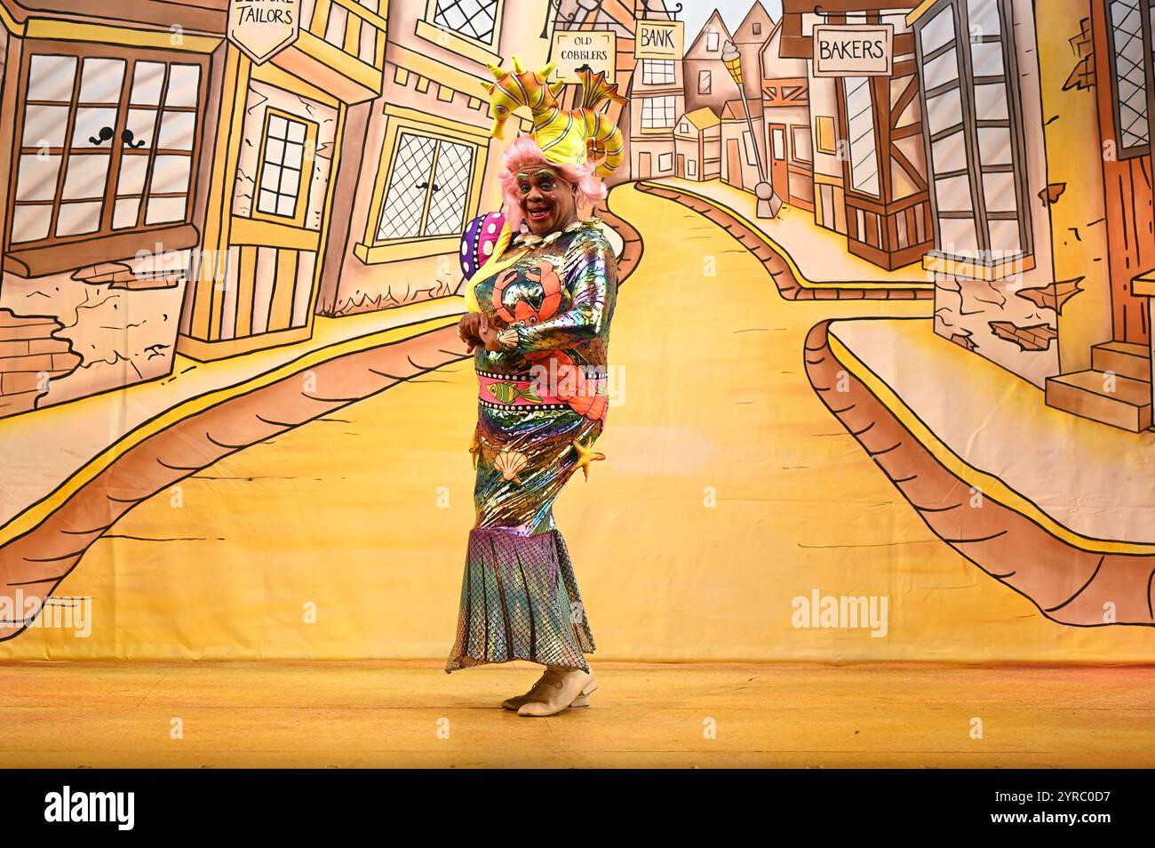 Directed by and starring Clive Rowe as Sarah the Cook, alongside (in ...