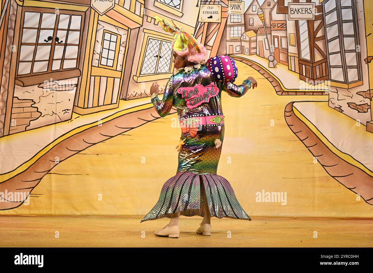 Directed by and starring Clive Rowe as Sarah the Cook, alongside (in ...