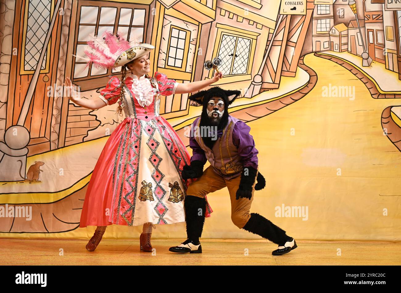 Directed by and starring Clive Rowe as Sarah the Cook, alongside (in ...