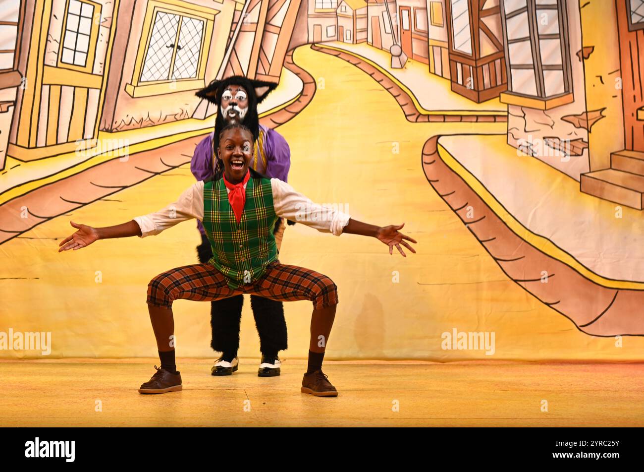 Directed by and starring Clive Rowe as Sarah the Cook, alongside (in ...