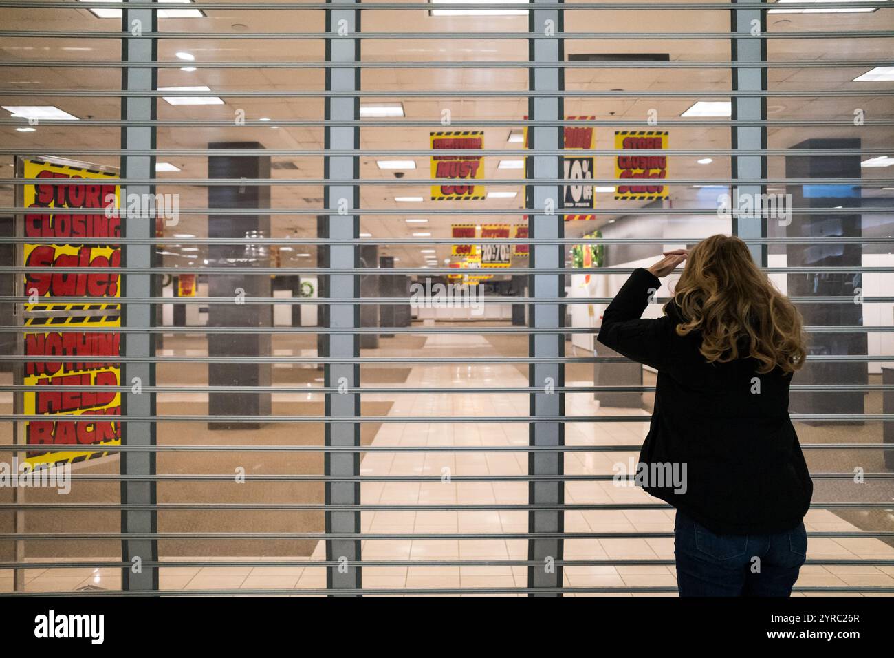 Seattle, USA. 27th Nov, 2024. Sears to close its last store in ...
