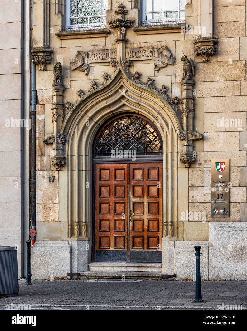 Old civil registry building hi-res stock photography and images - Alamy