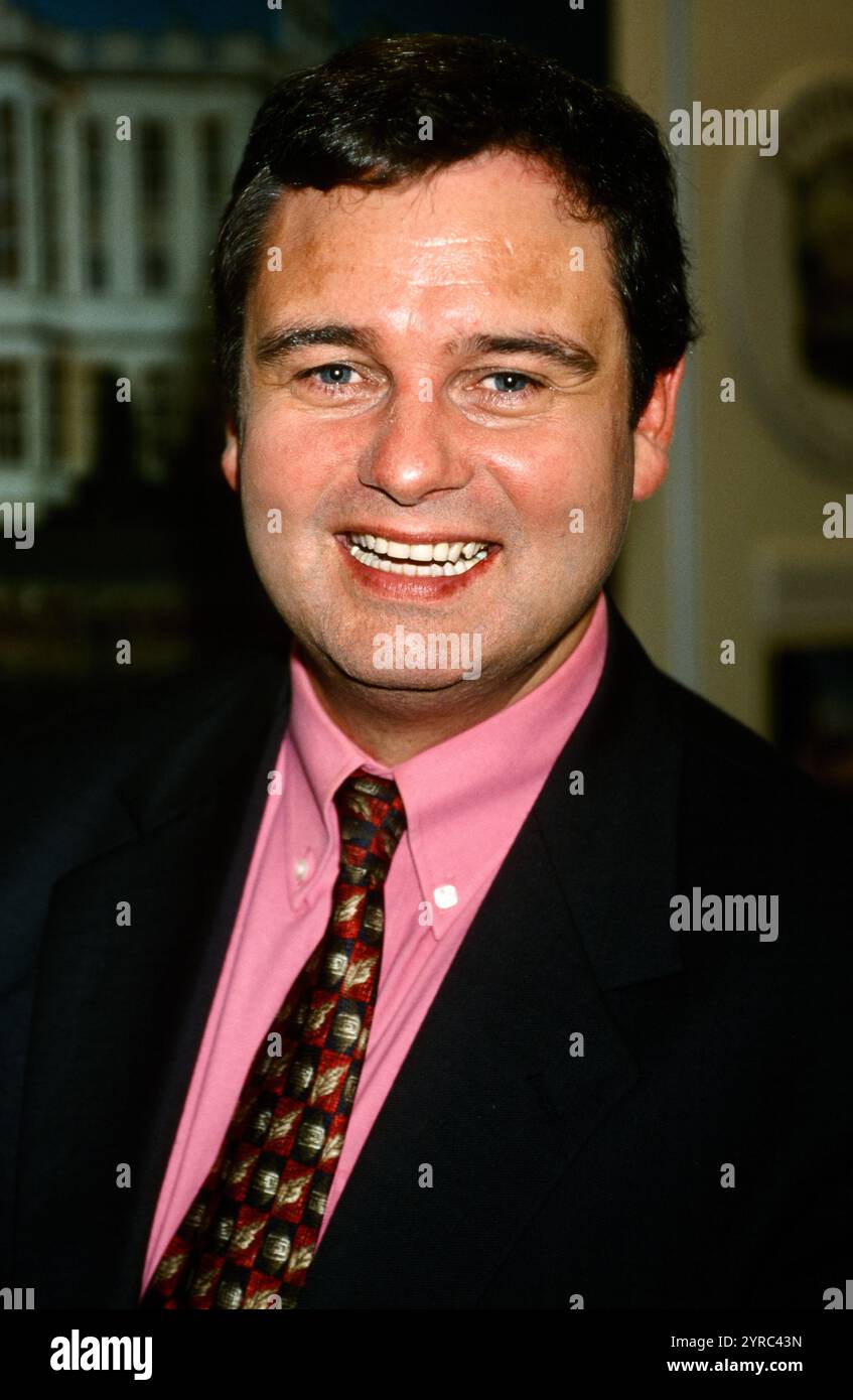 Eamonn holmes tv presenter hi-res stock photography and images - Alamy