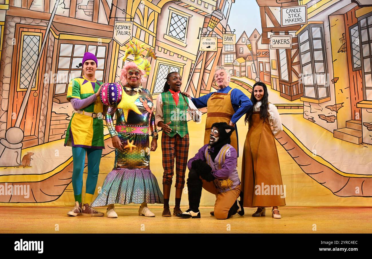 Directed by and starring Clive Rowe as Sarah the Cook, alongside (in ...