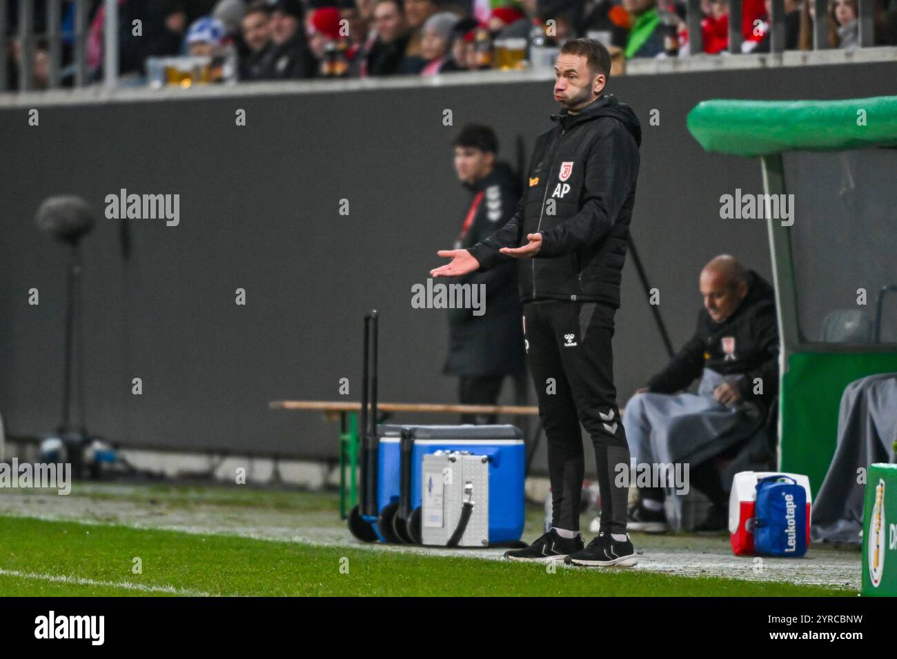 Regensburg, Germany. 03rd Dec, 2024. Soccer: DFB Cup, Jahn Regensburg ...