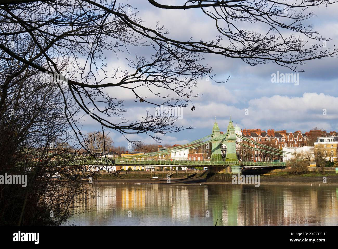 Hammersmith bridge repairs hi-res stock photography and images - Alamy