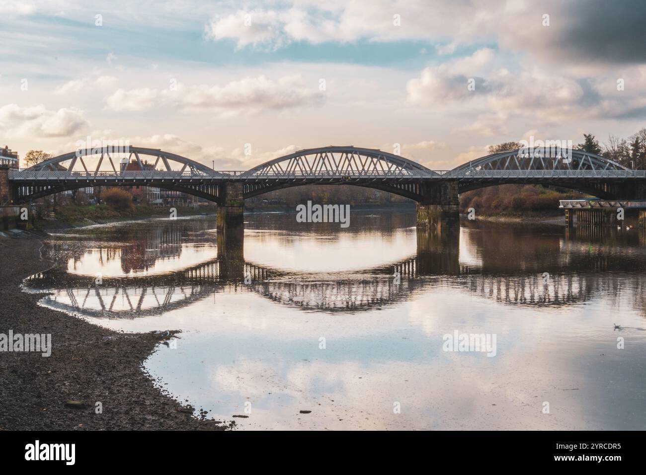 Stretch of Thames path from Hammersmith Bridge to Barnes, London,UK ...