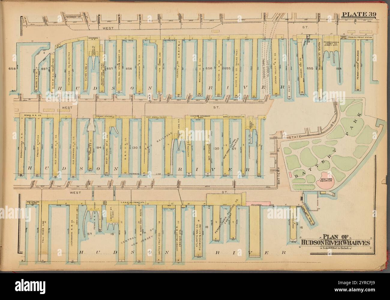 Hudson river wharves hi-res stock photography and images - Alamy