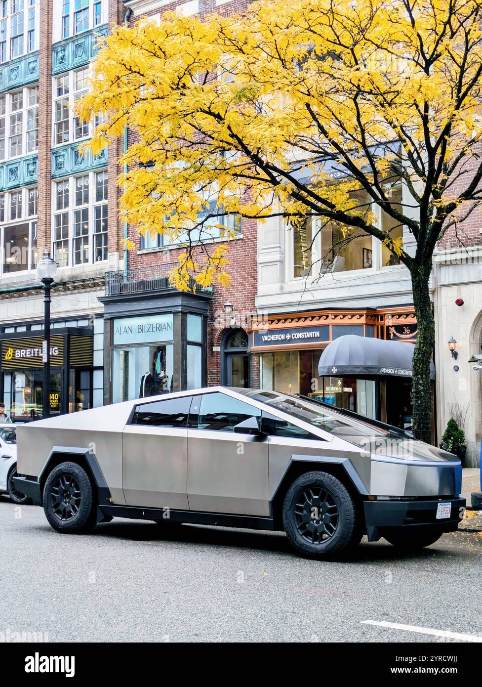 Boxy car hi-res stock photography and images - Alamy