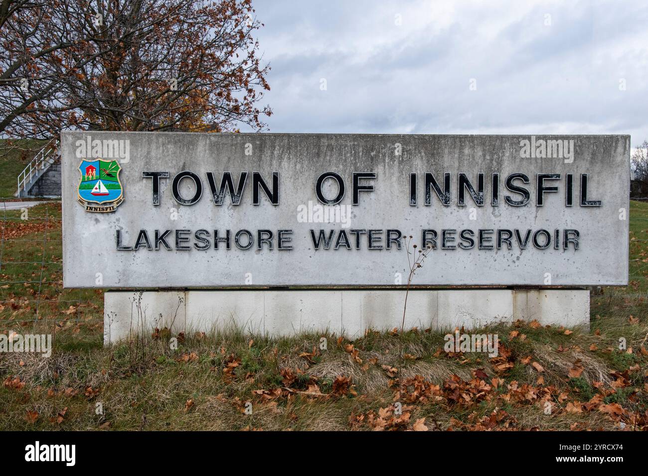 Lakeshore Water Reservoir sign on Innisfil Beach Road in Innisfil ...