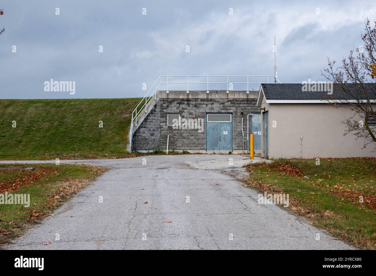 Lakeshore Water Reservoir on Innisfil Beach Road in Innisfil, Ontario ...