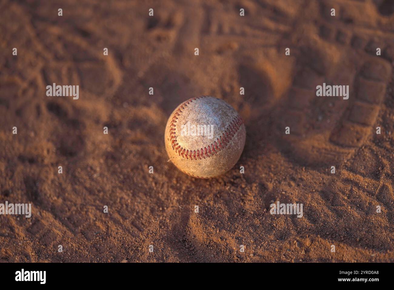 balls, baseball ball on the ground, old (Photo by Luis Gutierrez ...