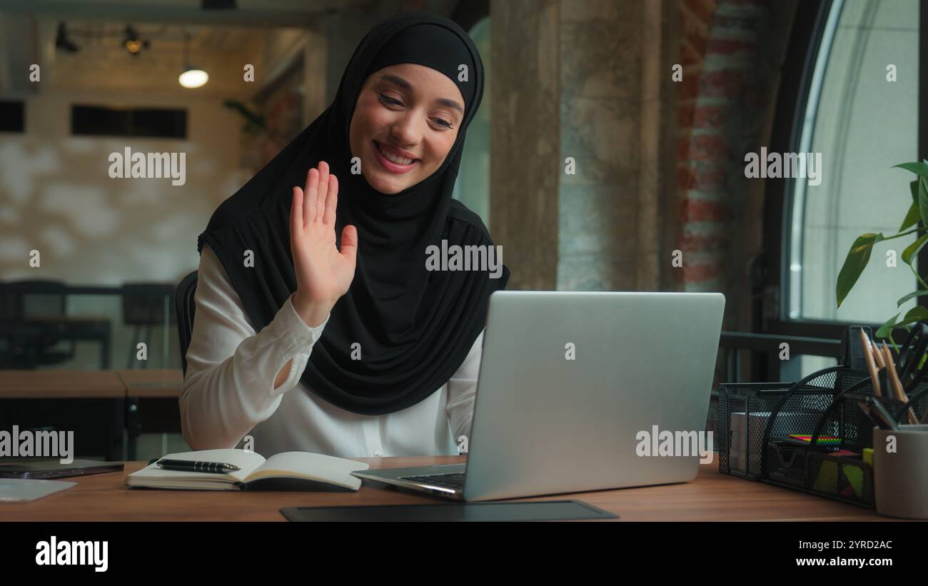 Arabian islamic muslim hijab woman happy friendly girl female ...