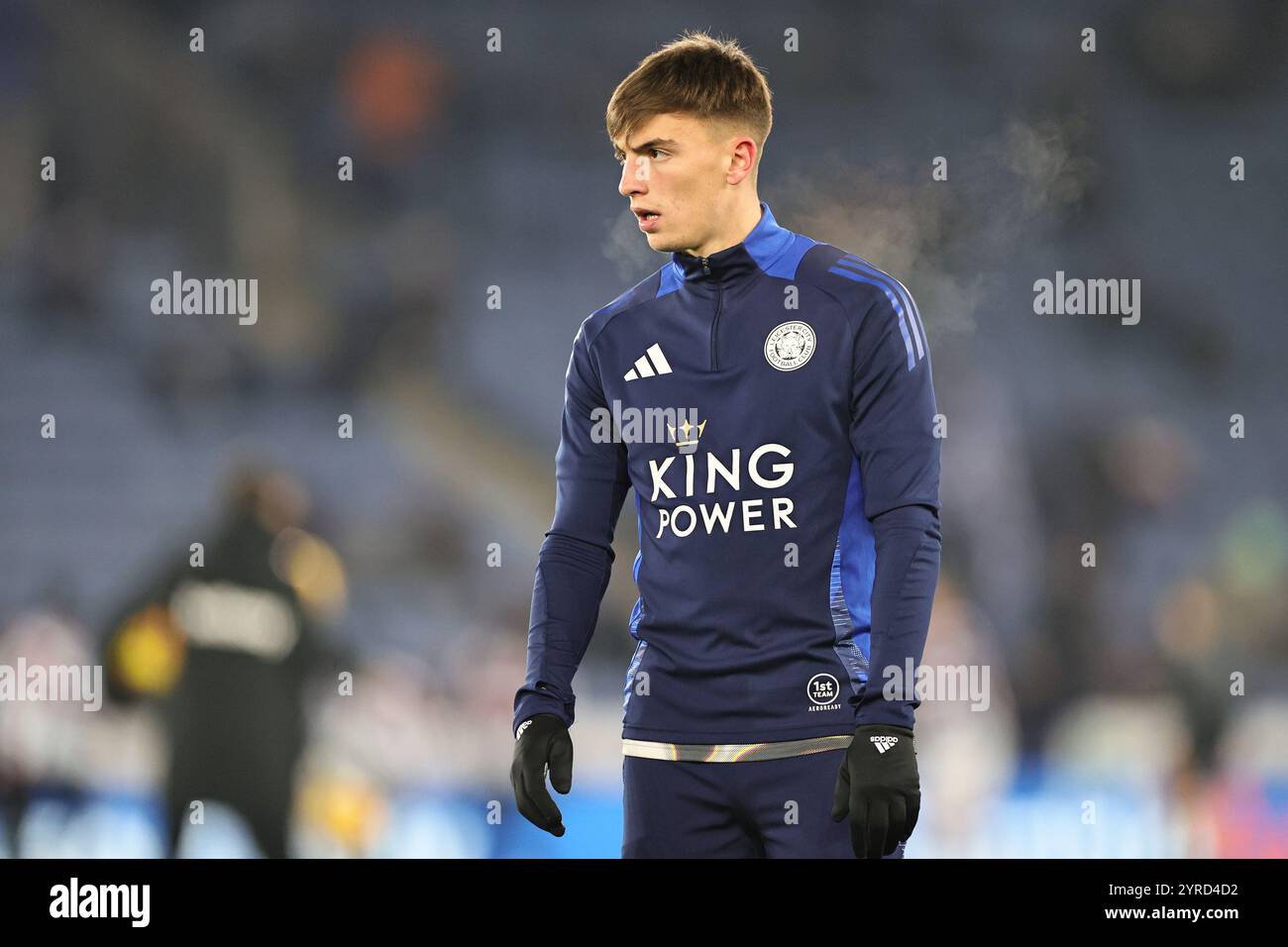 Luke Thomas of Leicester City warms up ahead of the Premier League ...
