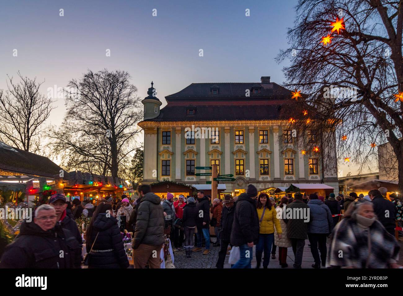 Schloss Traun Castle, Christmas market Traun Zentralraum Oberösterreich ...