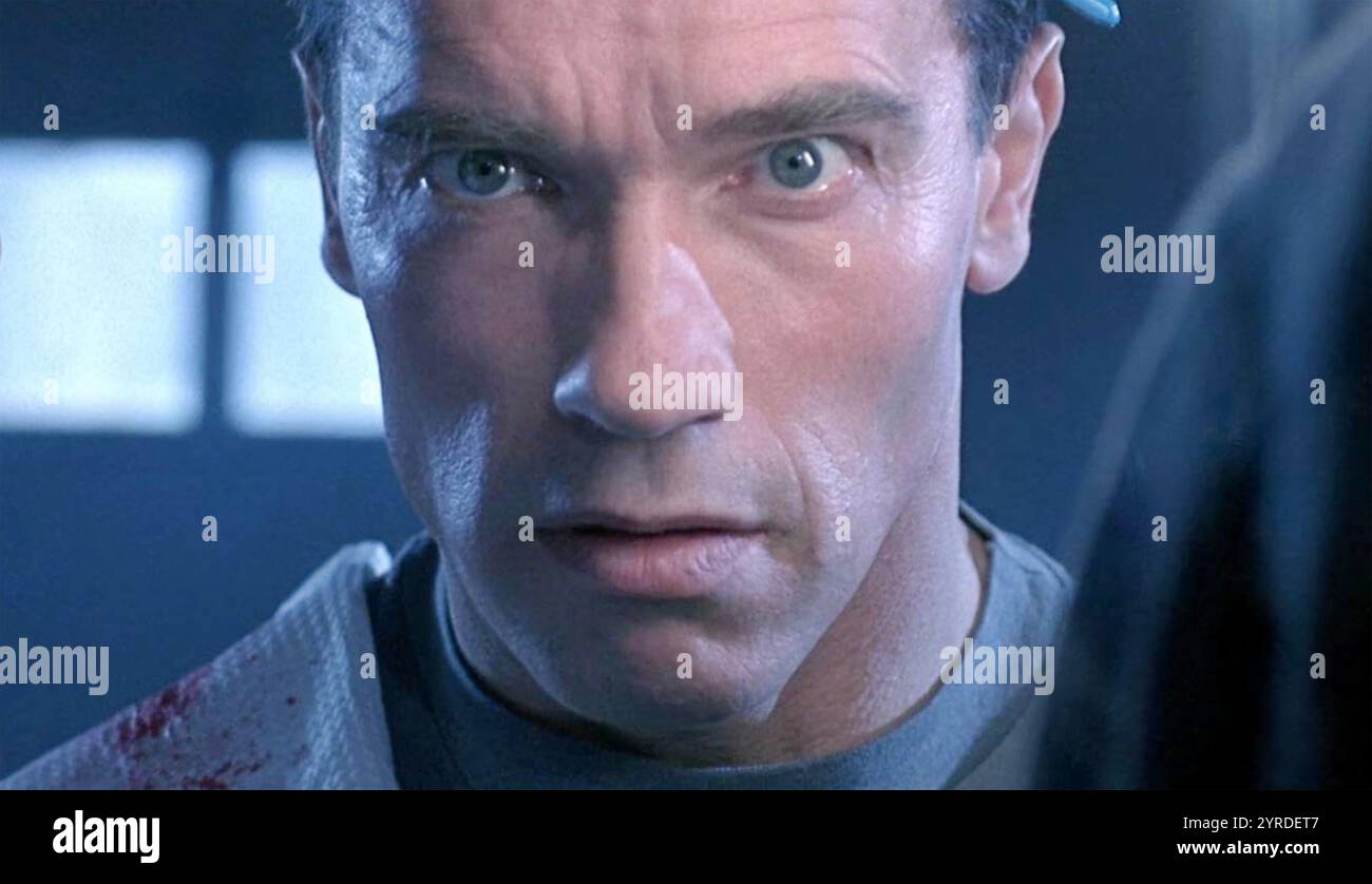 TERMINATOR 2: JUDGMENT DAY 1991 TriStar Pictures film with Arnold ...