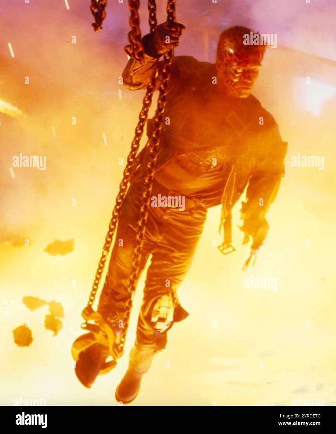 TERMINATOR 2: JUDGMENT DAY 1991 TriStar Pictures film with Arnold ...