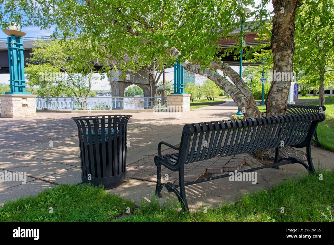 Park bench overlooking the Mississippi River water front at the Great ...
