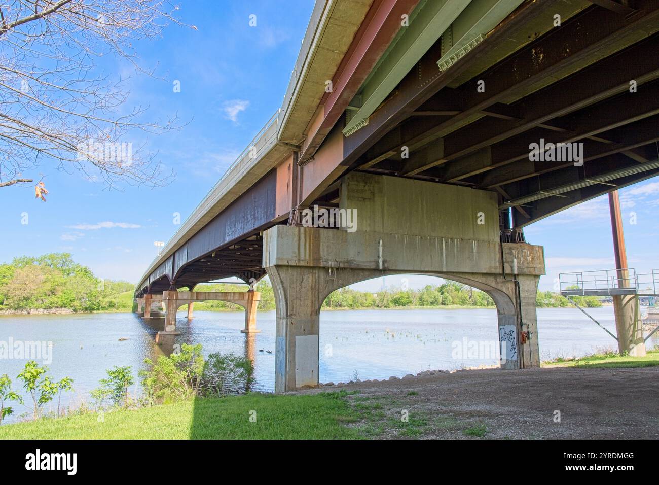Stringer girder hi-res stock photography and images - Alamy