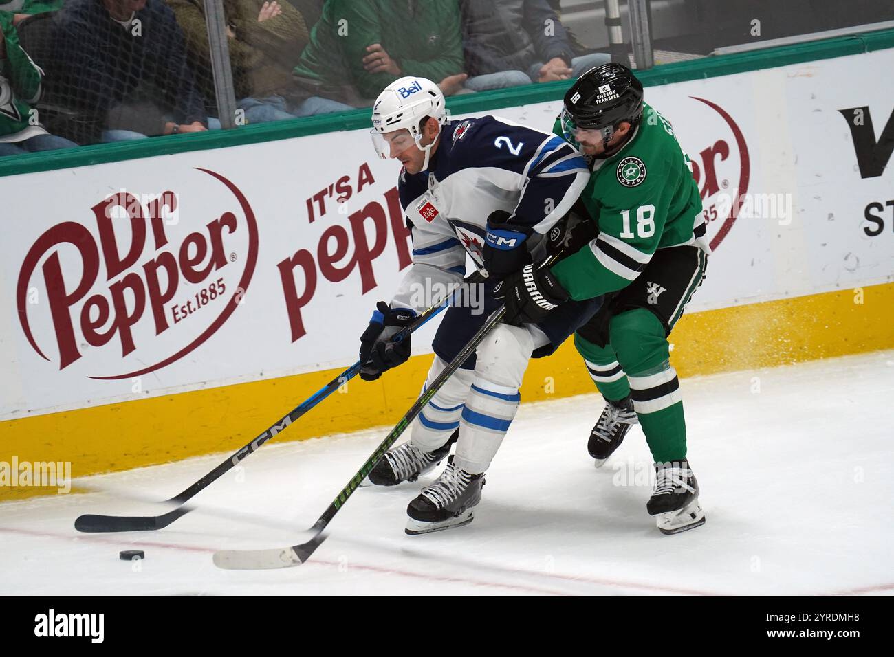 Dallas, United States. 01st Dec, 2024. Sam Steel #18 of Dallas Stars ...