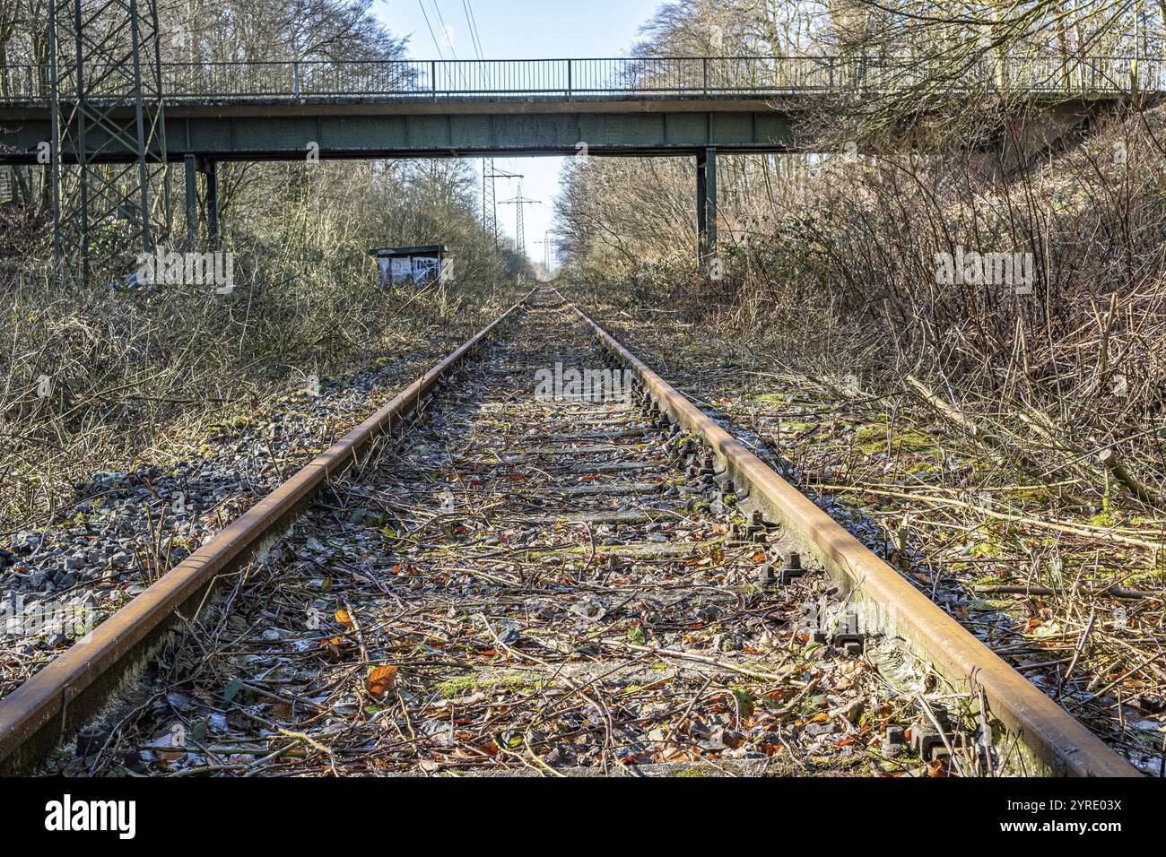 Countryside train lines hi-res stock photography and images - Alamy