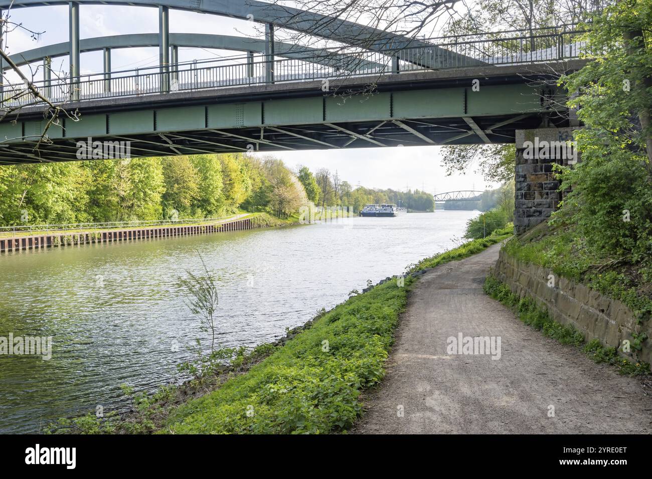 Details, truss bridge over the river Stock Photo - Alamy