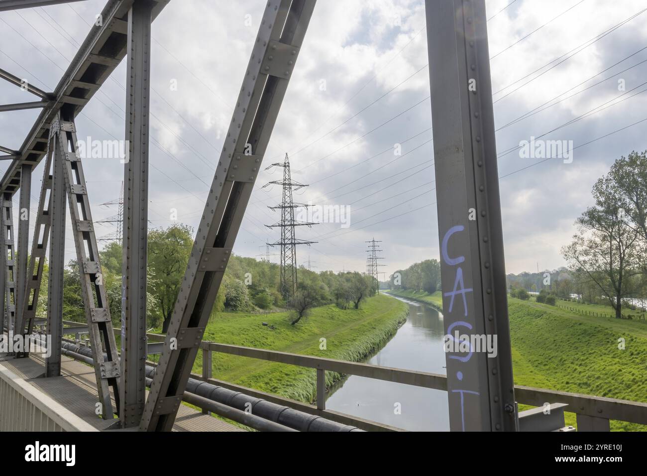 Details, truss bridge over the river Stock Photo - Alamy