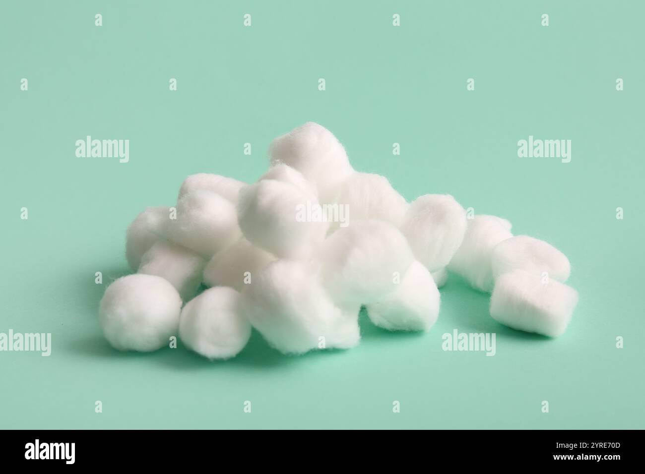 Puffy cotton balls hi-res stock photography and images - Alamy