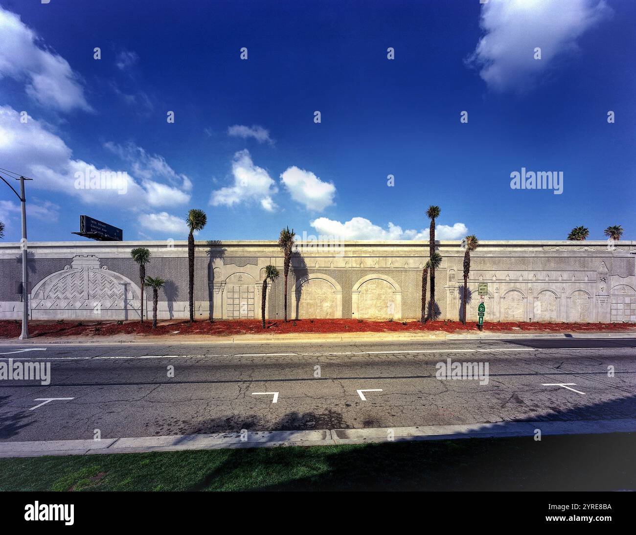 Beautiful Concrete Wall Design for a Freeway Overpass. New construction ...
