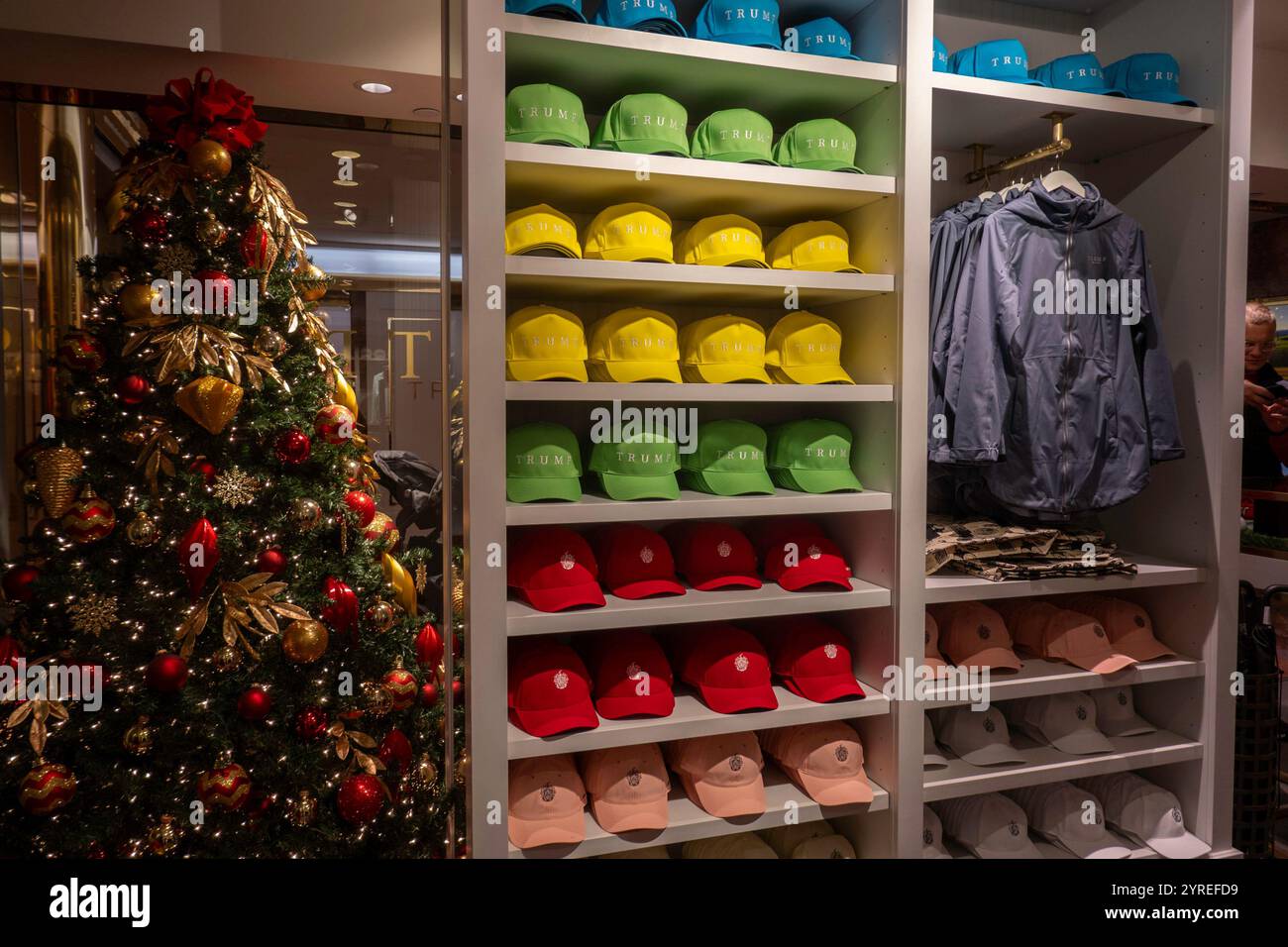 Donald trump in nyc 2024 hi-res stock photography and images - Alamy